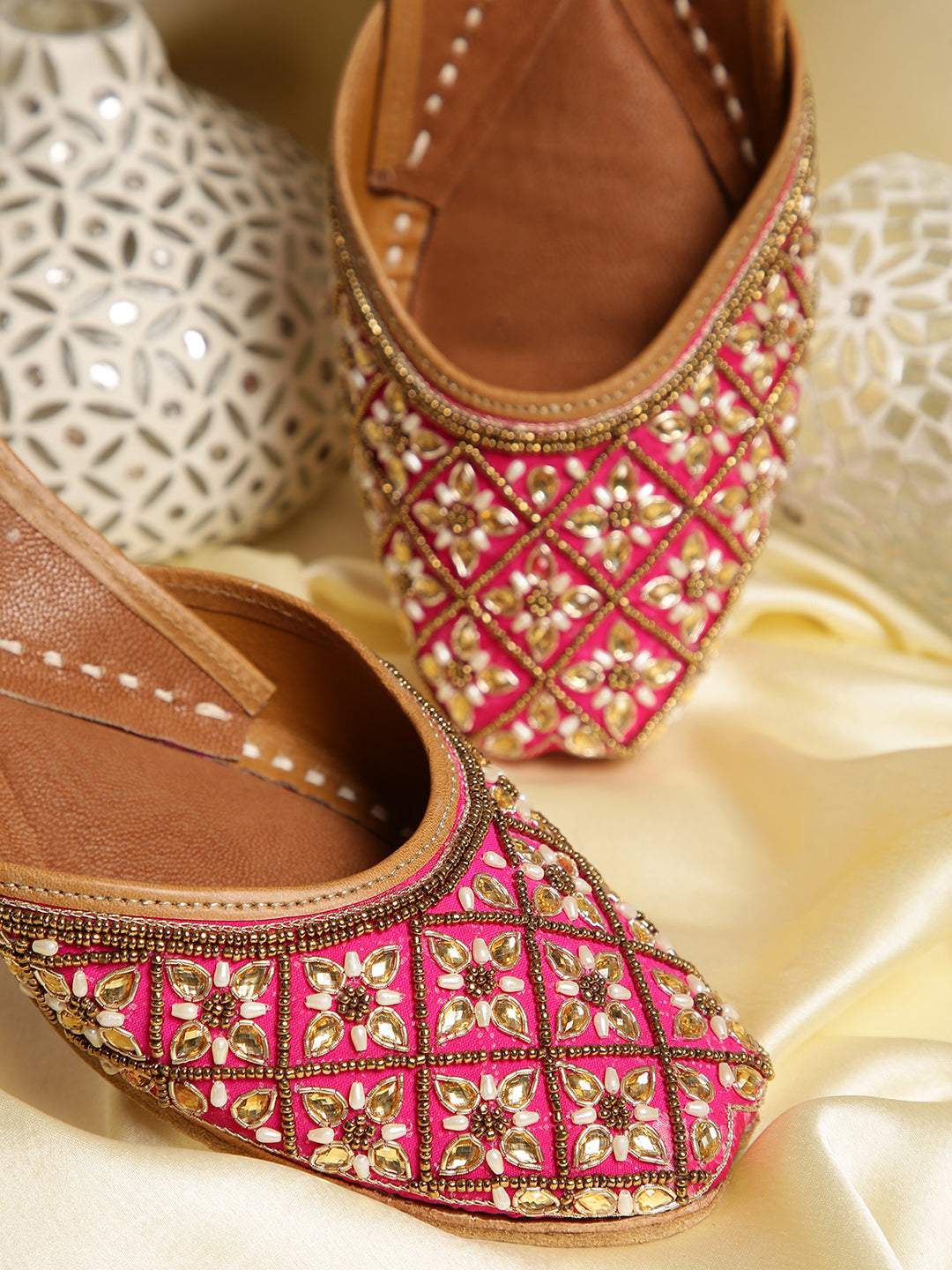 Handcrafted Pink Embellished Punjabi Jutti for Women